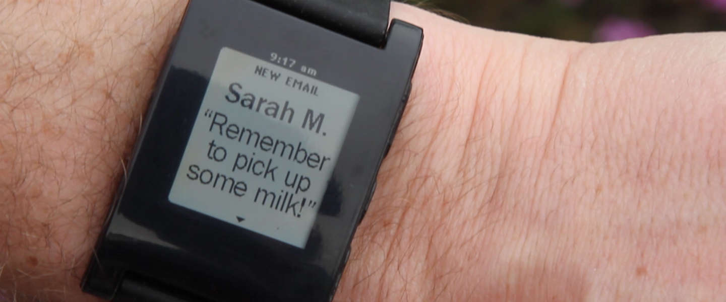 Pebble: Kickstarter project maakt je wijzer vanaf je pols – Stylecowboys